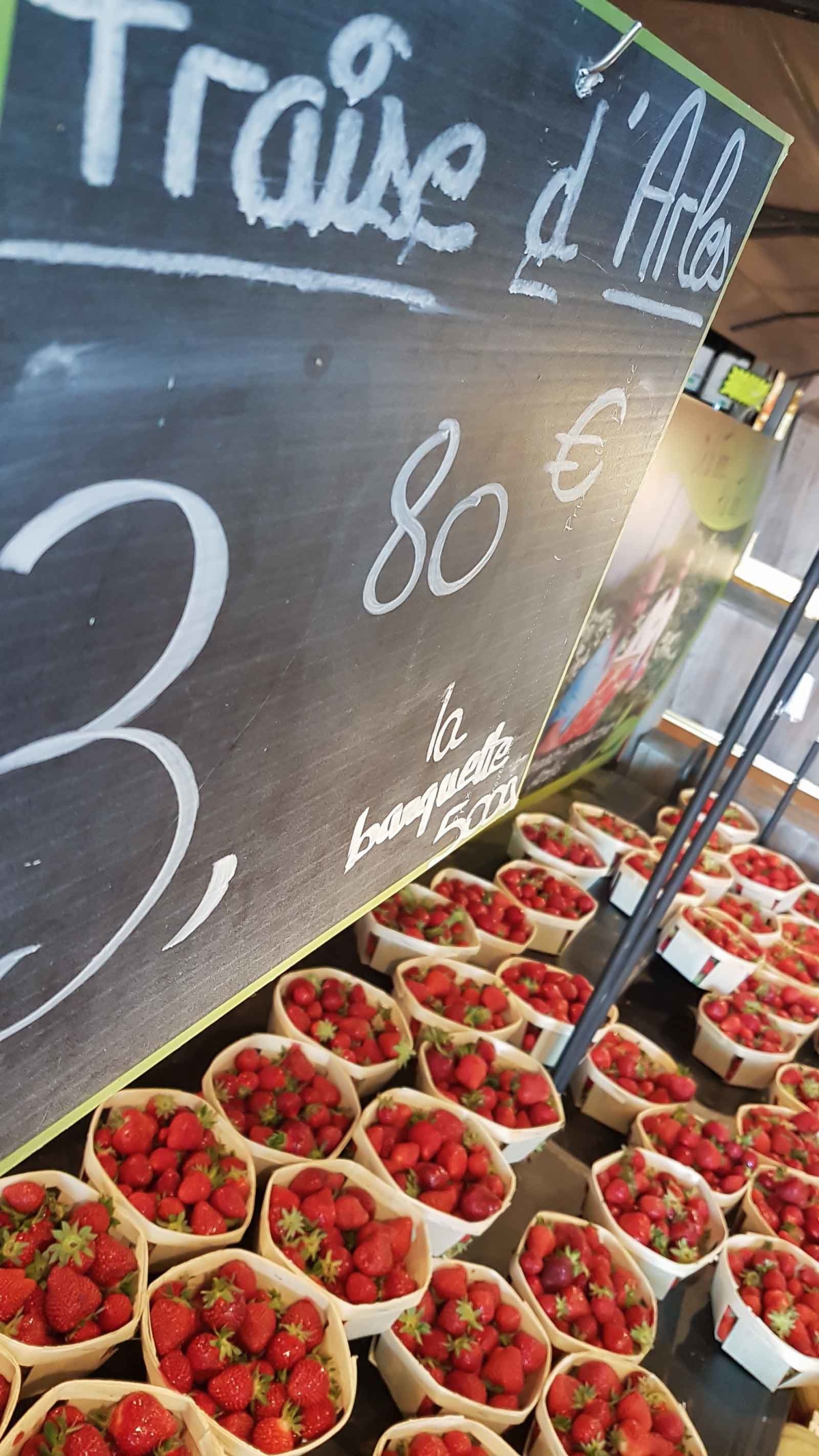 Primeur à Arles - Fruits et Légumes locaux - De la Terre à la Table