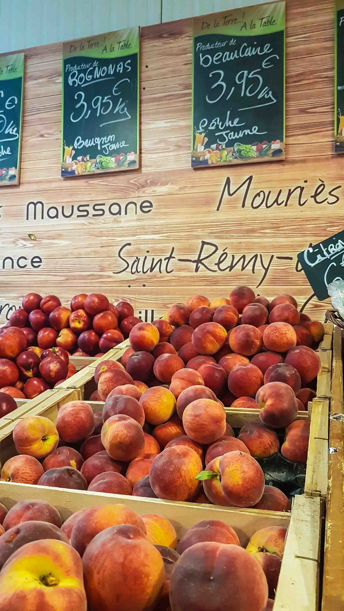 Primeur à Arles - Fruits et Légumes locaux - De la Terre à la Table