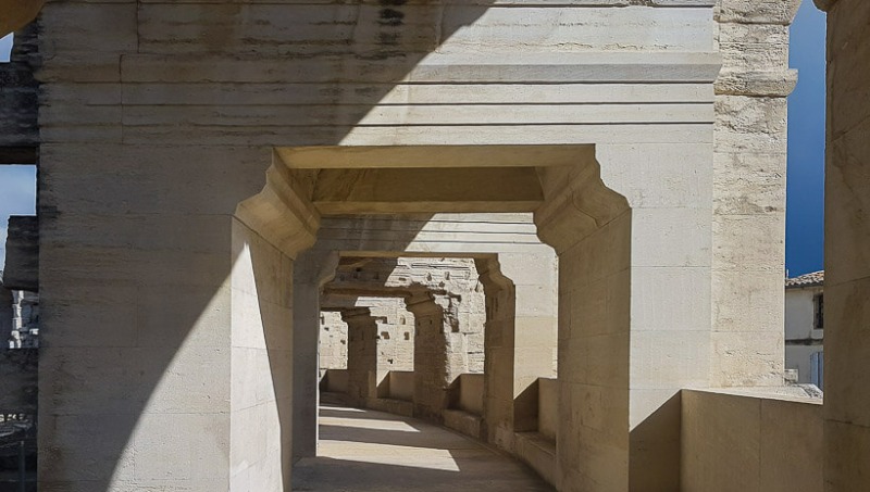 Les Arènes d'Arles - Tout savoir sur son histoire et son présent